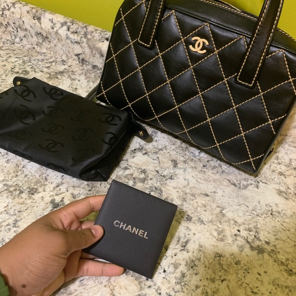 CHANEL | Bags | Chanel Stitch Black Calfskin Leather Quilt Bag | Poshmark